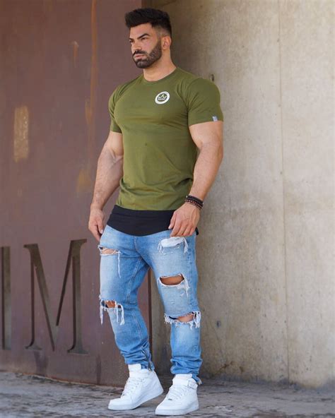Mens Clothes For Muscular Build At Jill Ford Blog