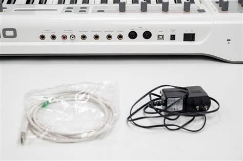 Gear Hunter M Audio Venom 49 Key Virtual Analog Synthesizer