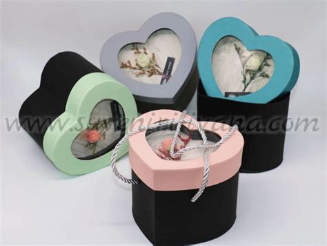 Кутия за подаръци сърце