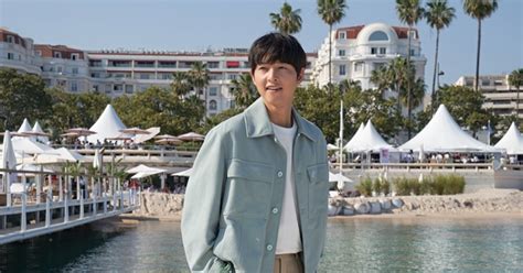 송중기 ♥케이티와 칸 동행 조금 있으면 아기 태어나…집중할 것 [제76회 칸]