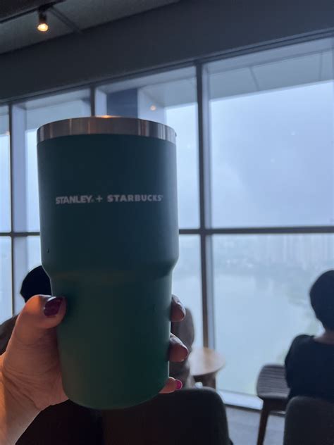 경기비올때가볼만한곳 광교 호수공원 전망의 41층 스타벅스 네이트뷰