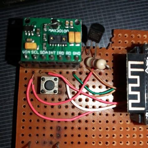 Make Your Own Temperature And Pulse Oximeter Full Electronics Project