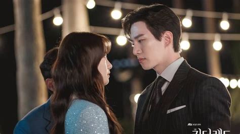 Sm Dan Jyp Buka Suara Terkait Kabar Yoona Dan Junho Pacaran