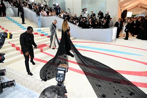 Rita Oras Prabal Gurung Dress At The Met Gala 2023 Ps Fashion