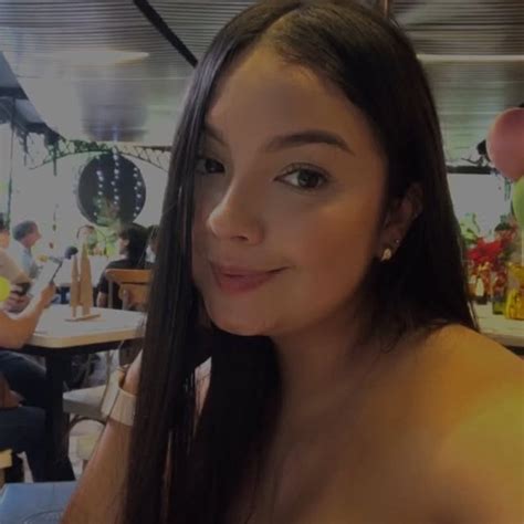 𝐒𝐢𝐥𝐯𝐢𝐚 𝐁𝐫𝐚𝐯𝐨 Silviabravo23 On Threads