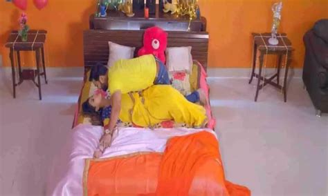 Pawan Singh न Sanchita Banerjee क सथ कय तबतड रमस इटरनट म मच बवल Pawan Singh