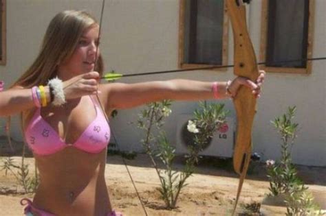 These Sexy Archery Girls Will Pierce Your Heart 40 Pics