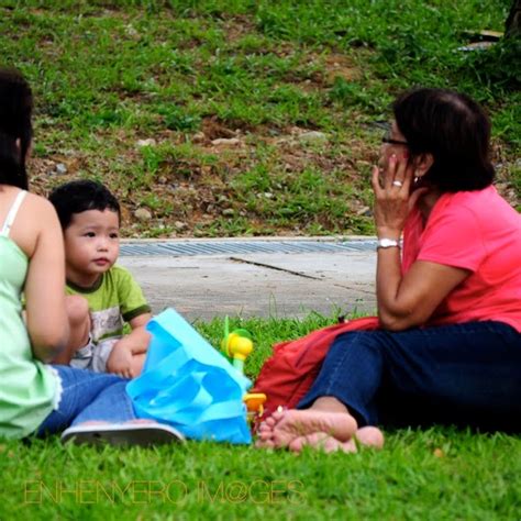 Braggies Summer Saya In Singapore