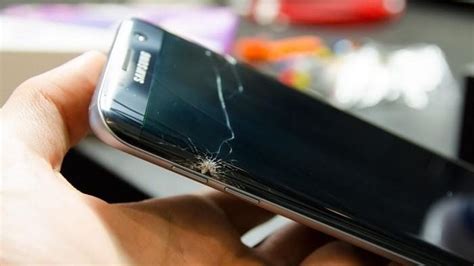 Selain Layar Komponen Handphone Ini Wajib Diperhatikan Agar Tak Cepat Rusak Blog