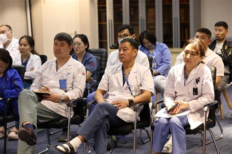 Xавдар судлалын үндэсний төвийн эмч мэргэжилтнүүдэд сургалт зохион байгууллаа