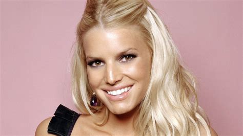 X X Jessica Simpson Face Eyes Lips Look Wallpaper Coolwallpapers Me