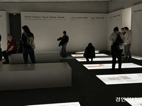 해외에선 어떻게 참사를 기억하나 홀로코스트 기록 네개의 방 우리가 세월호를 기억하는 방법·8