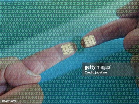 Robot Arm Computer Chip Photos Et Images De Collection Getty Images