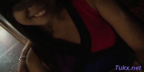 Sexual Floosy Exposes Her Curves