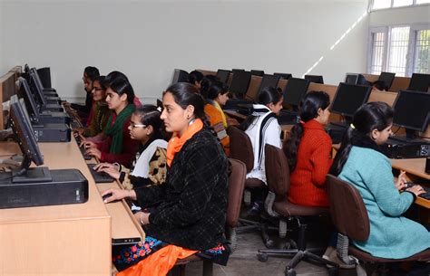 It Computer Lab Ch Ishwar Singh Knaya Mahavidyalaya