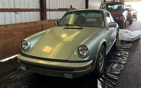 No Sunroof Coupe 1977 Porsche 911 Barn Finds