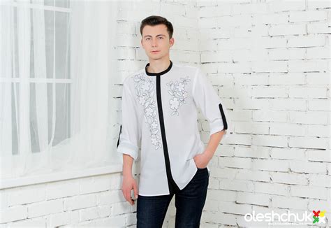 Чоловіча вишиванка Вечірній променад