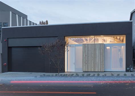 House With Bowstring Truss Roof By Works Partnership Architecture