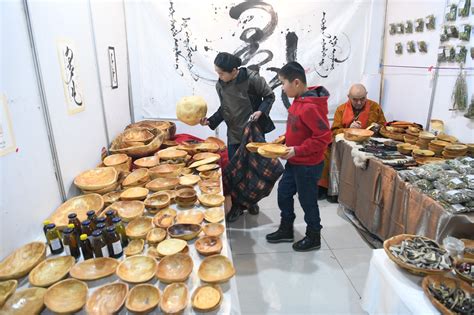 “Амар байна уу 2023” үзэсгэлэнд 1000 гаруй бизнес эрхлэгч түрээс төлөхгүй оролцож байна News Mn