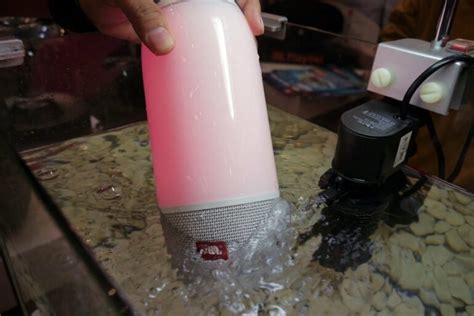 Jbl Luncurkan Rangkaian Wireless Speaker Dan Headphone Terbaru Di Indonesia Yangcanggih Com