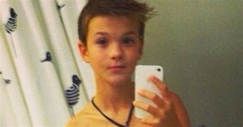 Caiu No Whatsapp Garoto Testemunha De Jeov Manda Nudes Para Jovem Publicadora E Fotos Acabam