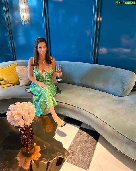 Kaitlan Collins Wiki Biography Age Gallery Spouse And More