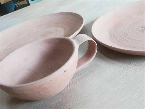 お皿、カップを作りたい！ カラコロ 陶芸教室