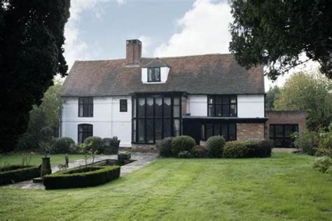 Property Valuation Old Lodge High Street Titchfield Fareham Po14 4ae