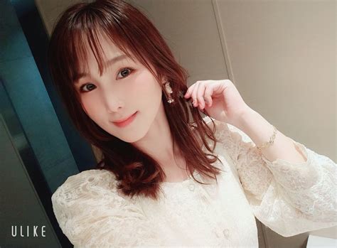 す on Twitter なんとなくイメチェンしました 美熟女目指してます