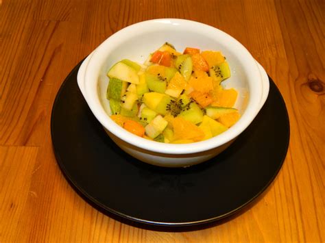Matilda Lagar Mat Fruktsallad Med En Touch Av Vanilj Och Lime