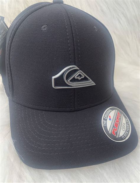 Bone Quicksilver Preto Símbolo Metal 56262530 Enjoei