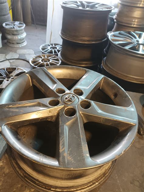 Անվադողեր Անվահեծեր Անվահեծերի վերանորոգում հղկում փայլեցում լաքապատում և ներկում բարձրակարգ