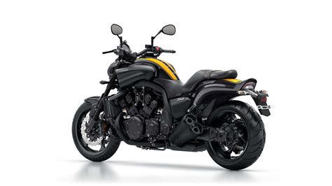 Motorrad Vergleich Yamaha V Max 2017 Vs Triumph Rocket 3 R 2021