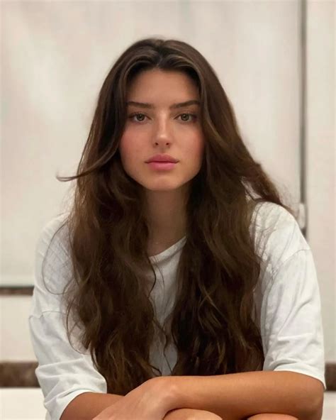 Yasmin Leal Irtr Scrolller