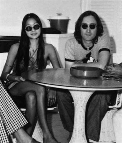 35 Vintage Photos Of May Pang And John Lennon During Their Dating Days