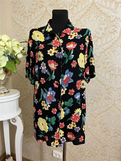 Сорочка яскрава — ціна 179 грн у каталозі Блузи Купити жіночі речі за доступною ціною на Шафі