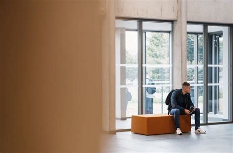 Rencontrer Une Assistante Sociale Inuc Institut National