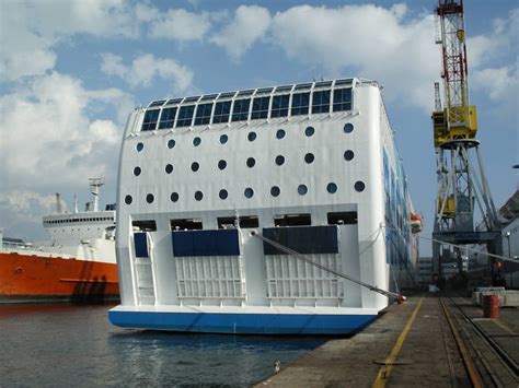 Moby Aki Ships Nostalgia