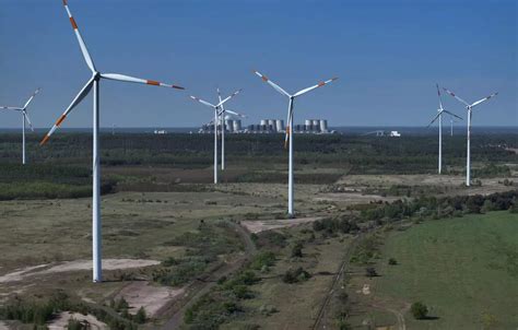 Siemens Energy Boss Says There Can Be No Energy Transition Without