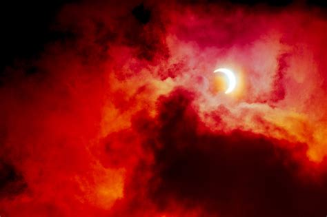 The October Solar Eclipse Could Bring You Hot Sex Or Wealth—or A Break Up