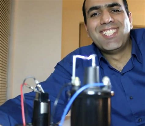 Electroboom Is Gonna Shave Your Crusty Testicles With A Taser Scrolller