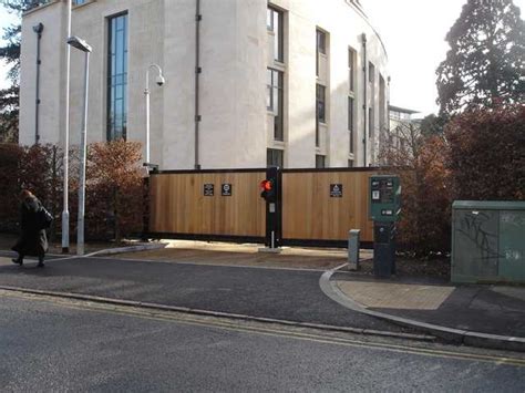 Cedar Automated Gates Warefence