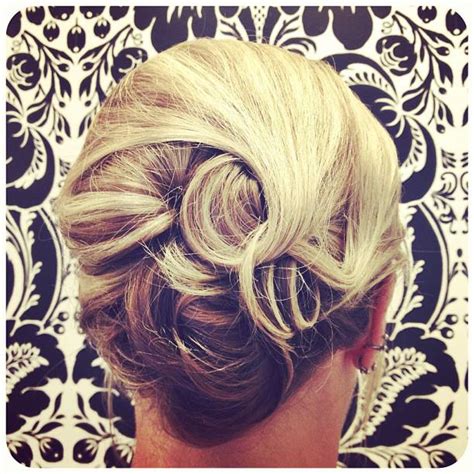 Classy Updos Archives Fawn And Fox Salonfawn And Fox Salon