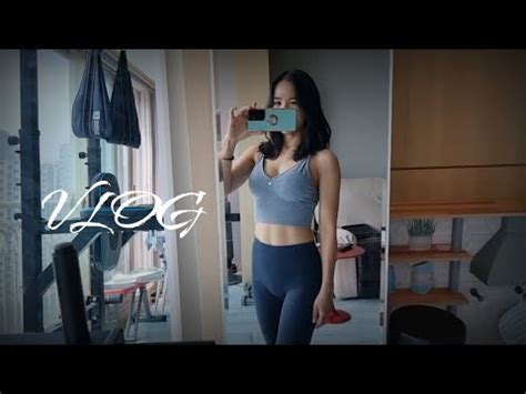 복근있는 아기엄마의 하루 바디체크 요가 도서관가기 헬스 상체 운동 육아일기 YouTube