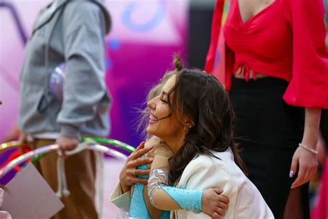 Приглашаем юных девочек на занятия самого прекрасного вида спорта художественная гимнастика На