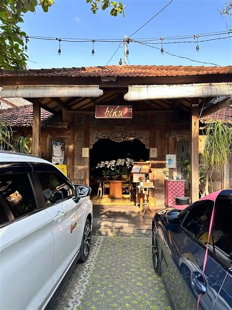 Menikmati Ketenangan High Tea Sore Hari Di Biku Bali Bikini Garage Bali