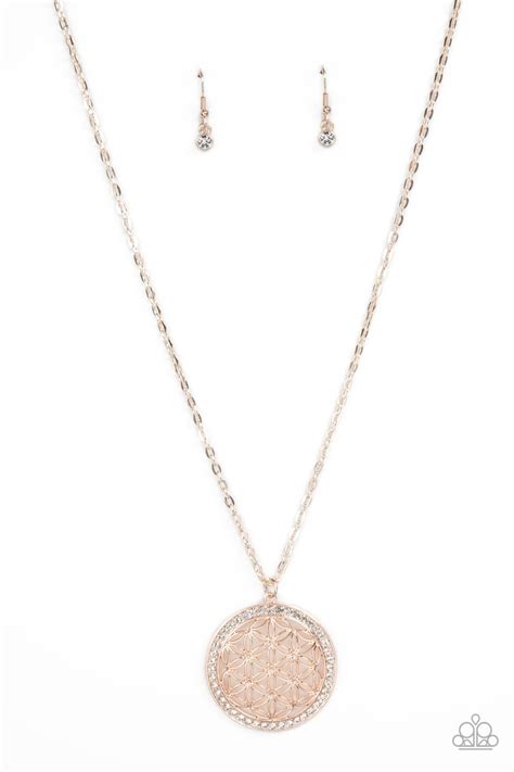 Tearoom Twinkle Rose Gold Paparazzi Necklace Jewelryblingthing