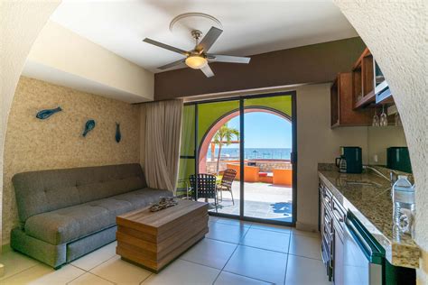 Ocean Rooms — Van Wormer Resorts