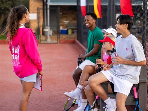 Campamento De Tenis Ef Ef Idiomas En El Exterior 14 16 Años