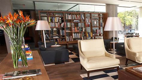 아르떼미데 멜람포 플로어 램프melampo Floor Lamp 프랑스 디자이너가 만든 이탈리아 회사의 조명 인테리어티쳐